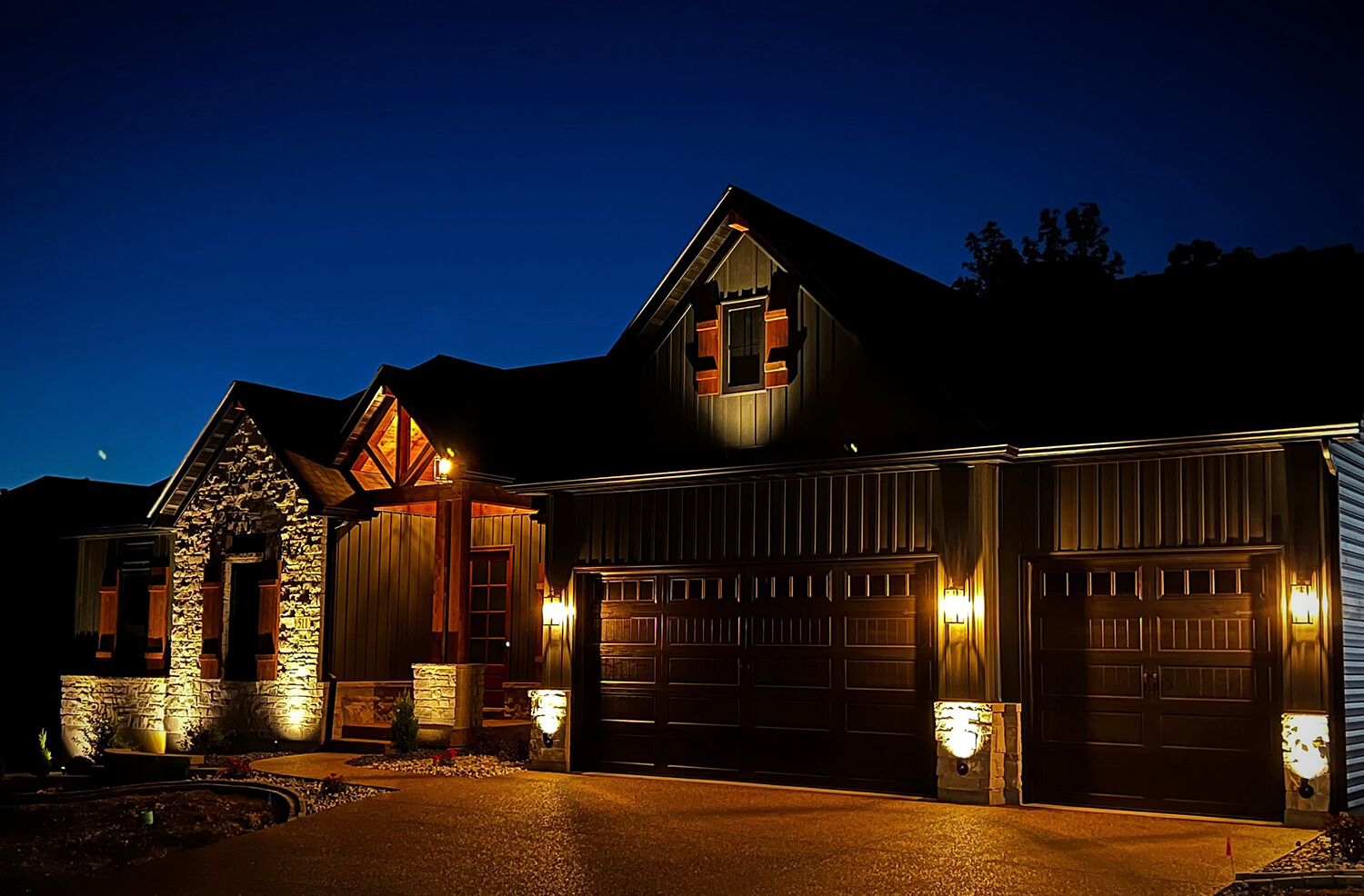 Pro Outdoor | Landscape Lighting